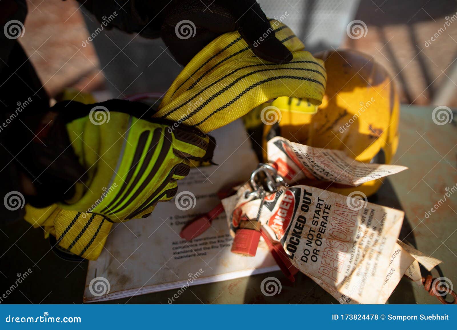 Rigger Inspector High Risk Worker Inspecting Checking Yellow Three ...