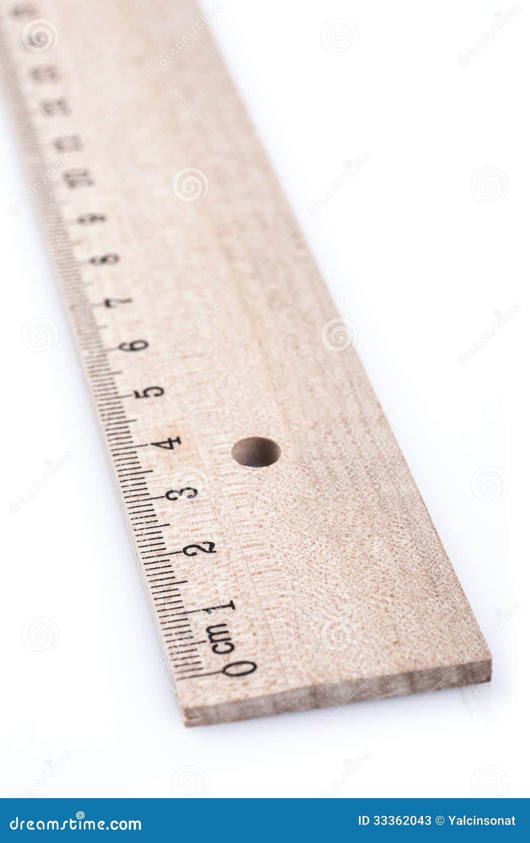 Righello di legno immagine stock. Immagine di scuola - 33362043