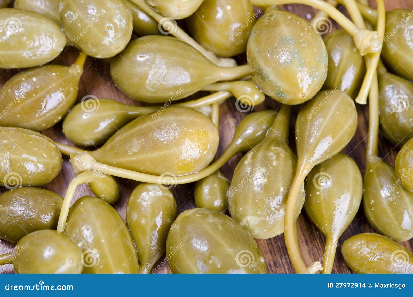 Rijpe Kappertjes stock foto. Image of vrucht, plantaardig - 27972914