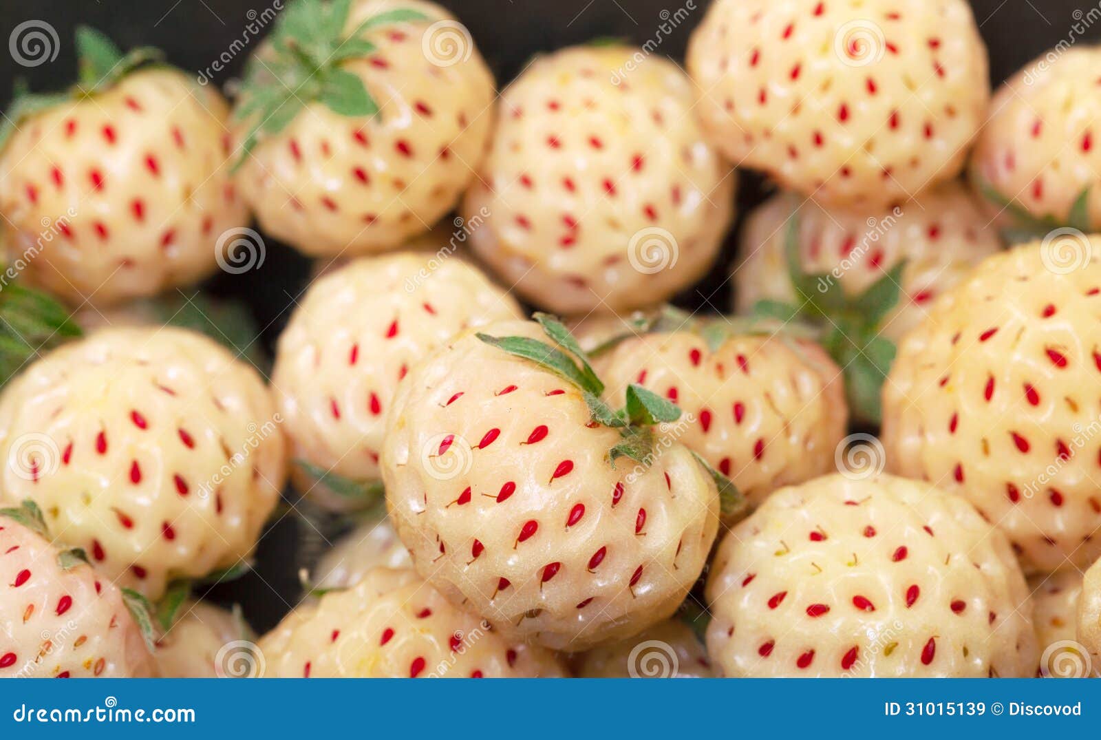 Rijpe Witte Aardbeien, Pineberries Stock Afbeelding - Image of cultuur ...