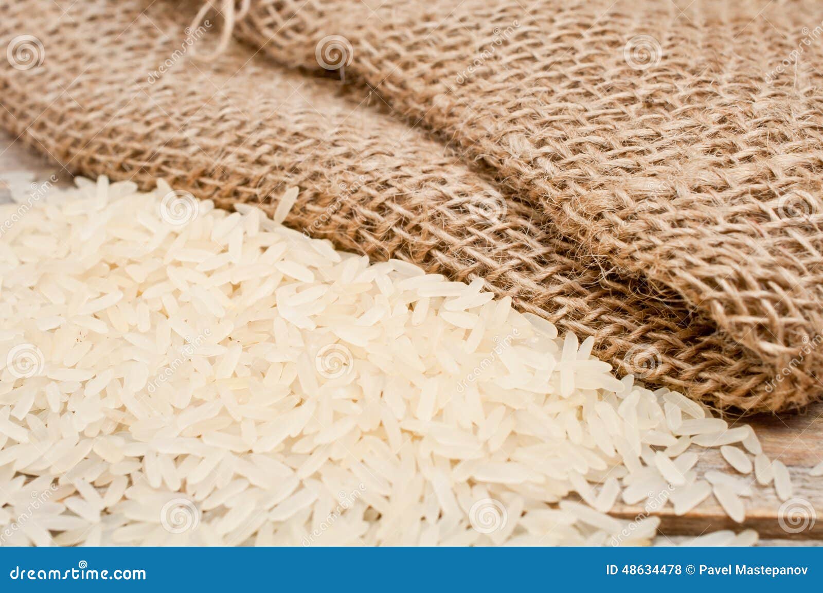 Rijst en zak stock foto. Image of cultuur, doek, zaad - 48634478