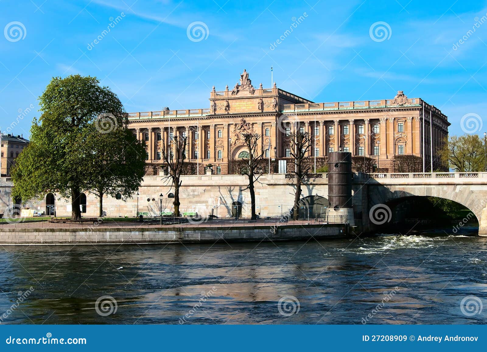 Riksdag stock image. Image of helgeandsholmen, riksdagshuset - 27208909
