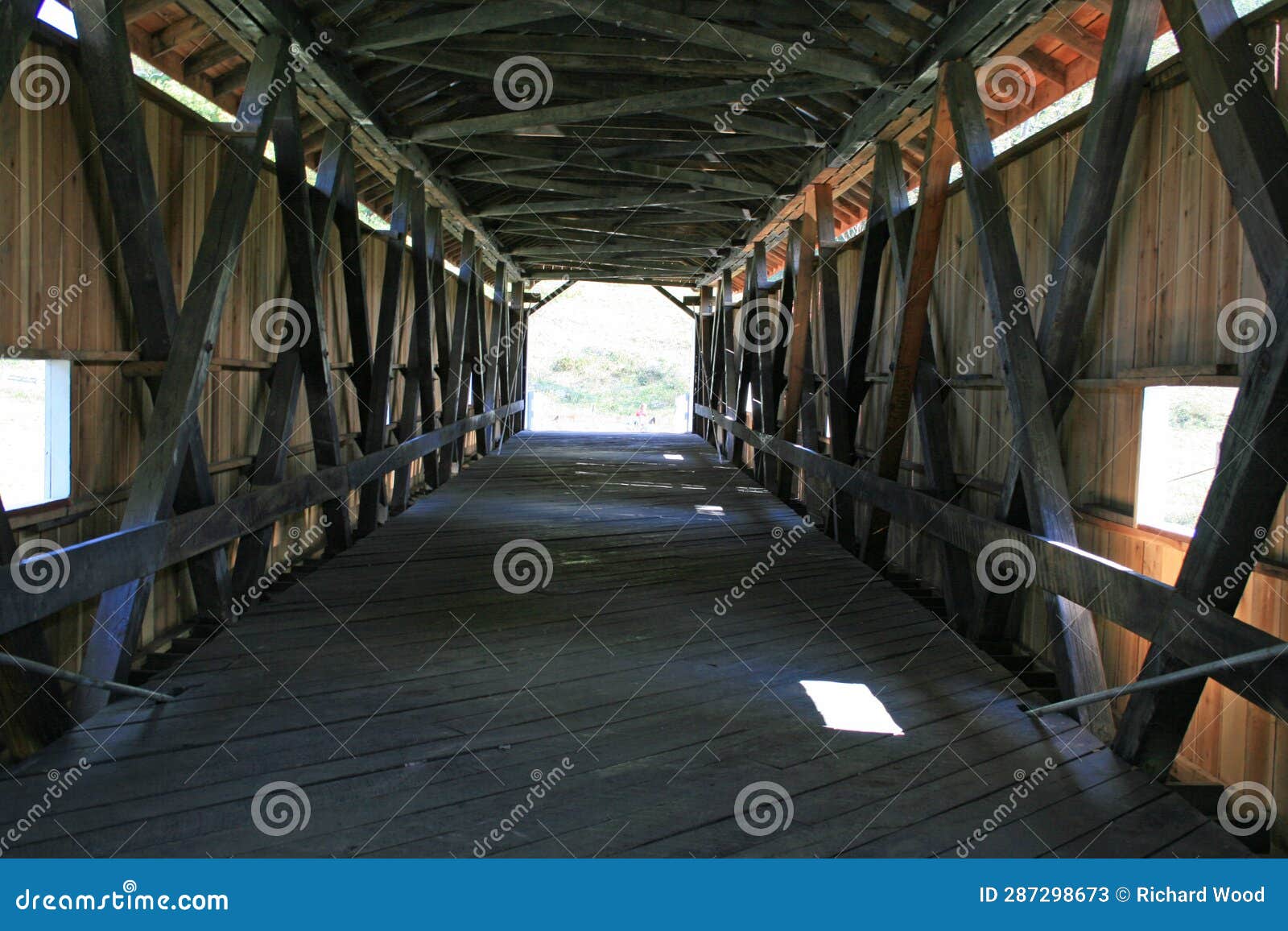 Rinard Covered Bridge in Southeastern Ohio Stock Image - Image of ...