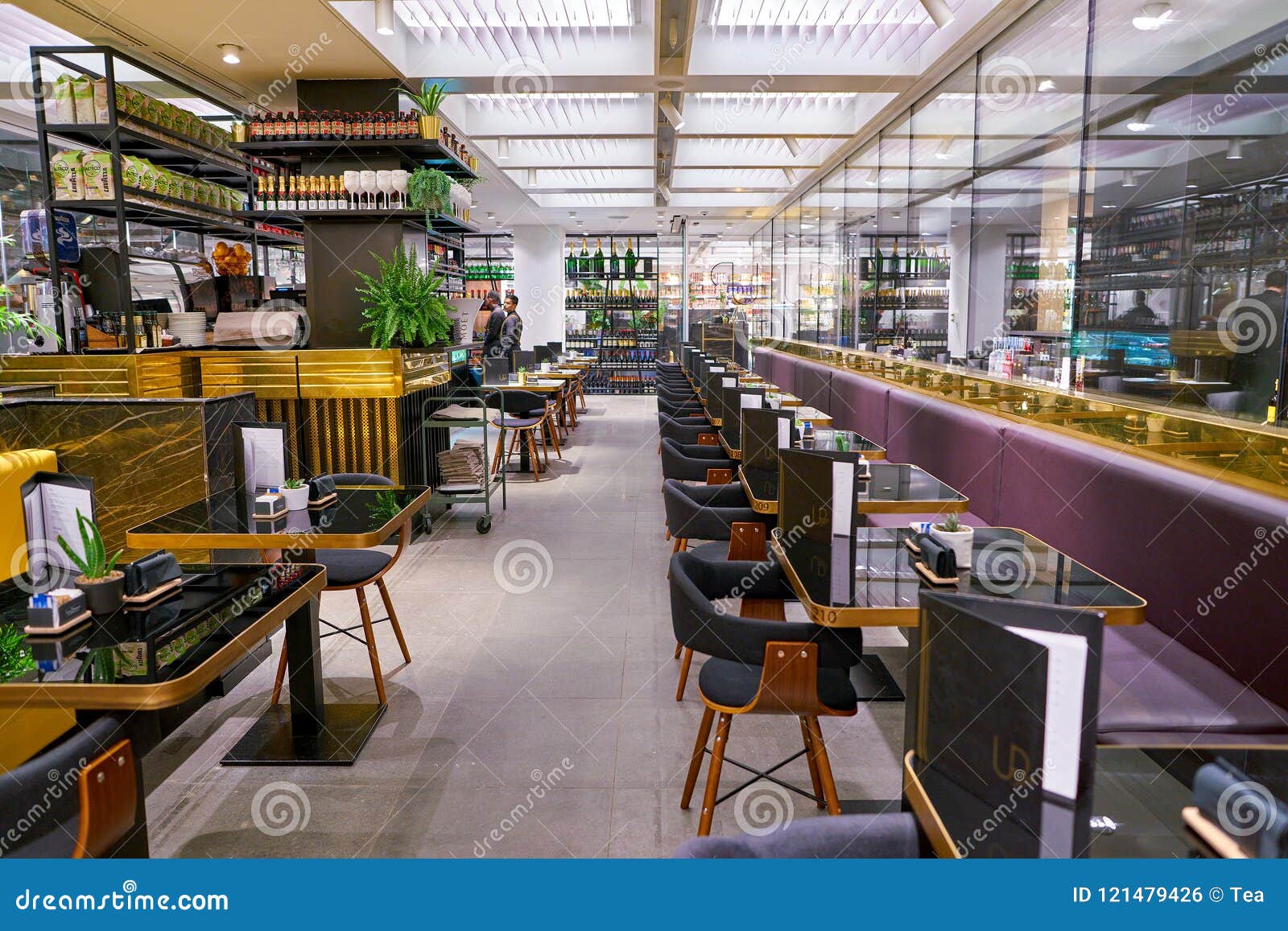 Rinascente in Rome. editorial photo. Image of food, hall - 121479426