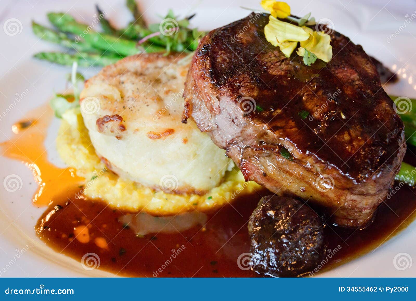 Rindsfilet-Steak-Abendessen Stockfoto - Bild von markierung, fleisch ...