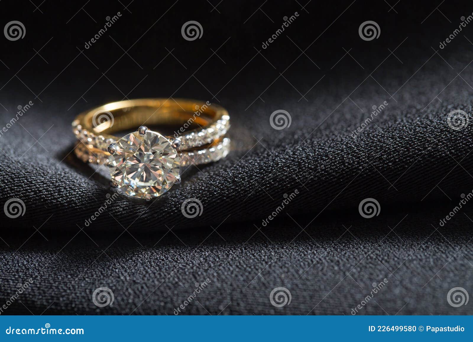 Ring with big diamond stock photo. Image of brilliant - 226499580