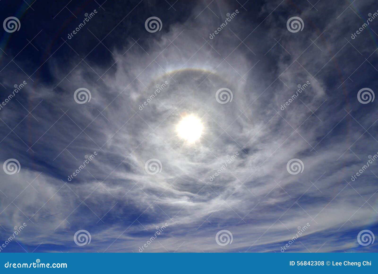 Ring of Light Around the Sun Stock Photo - Image of cloud, atmosphere ...