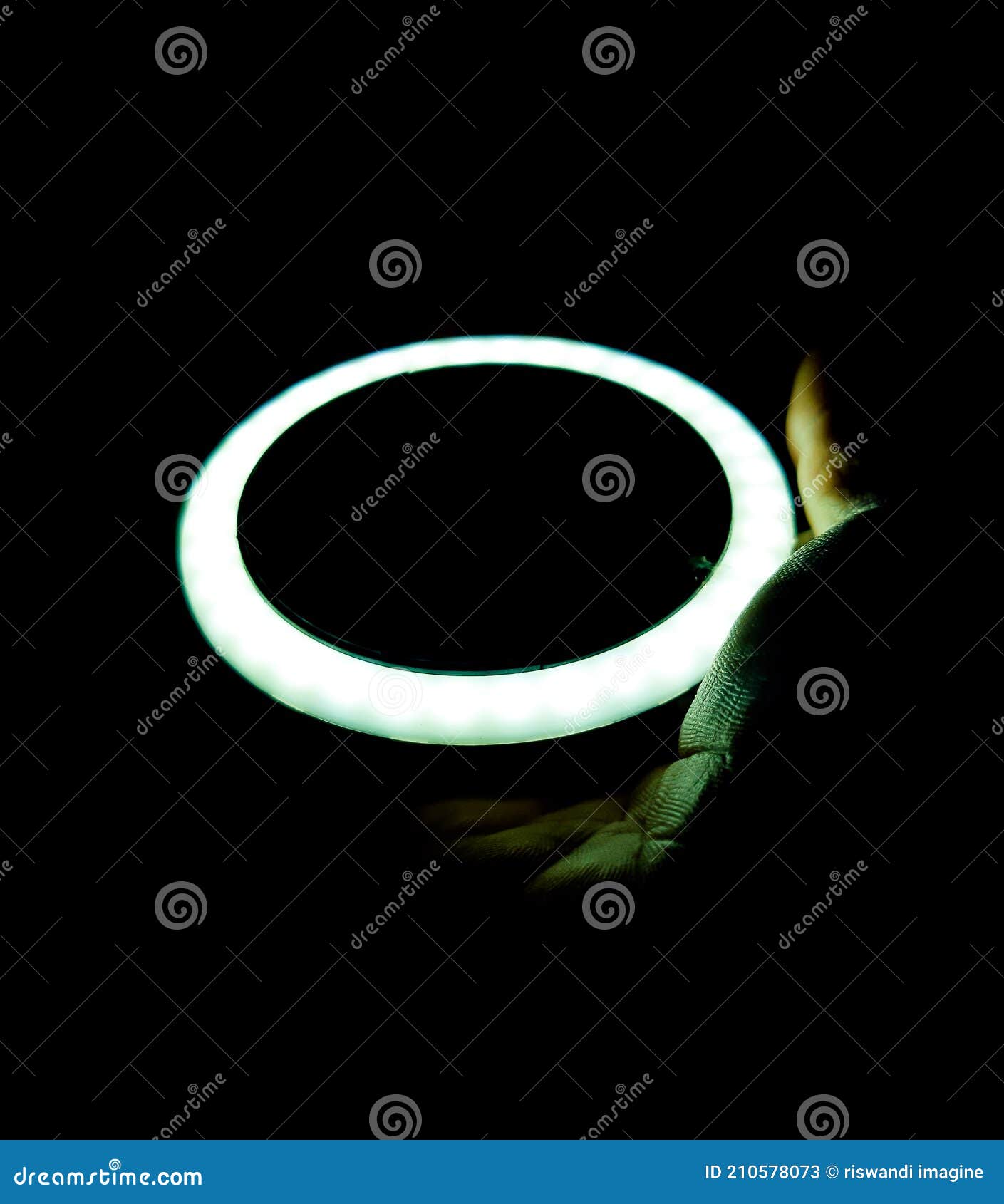Ring Light Beauty in a Dark Room Stock Image - Image of light, room ...