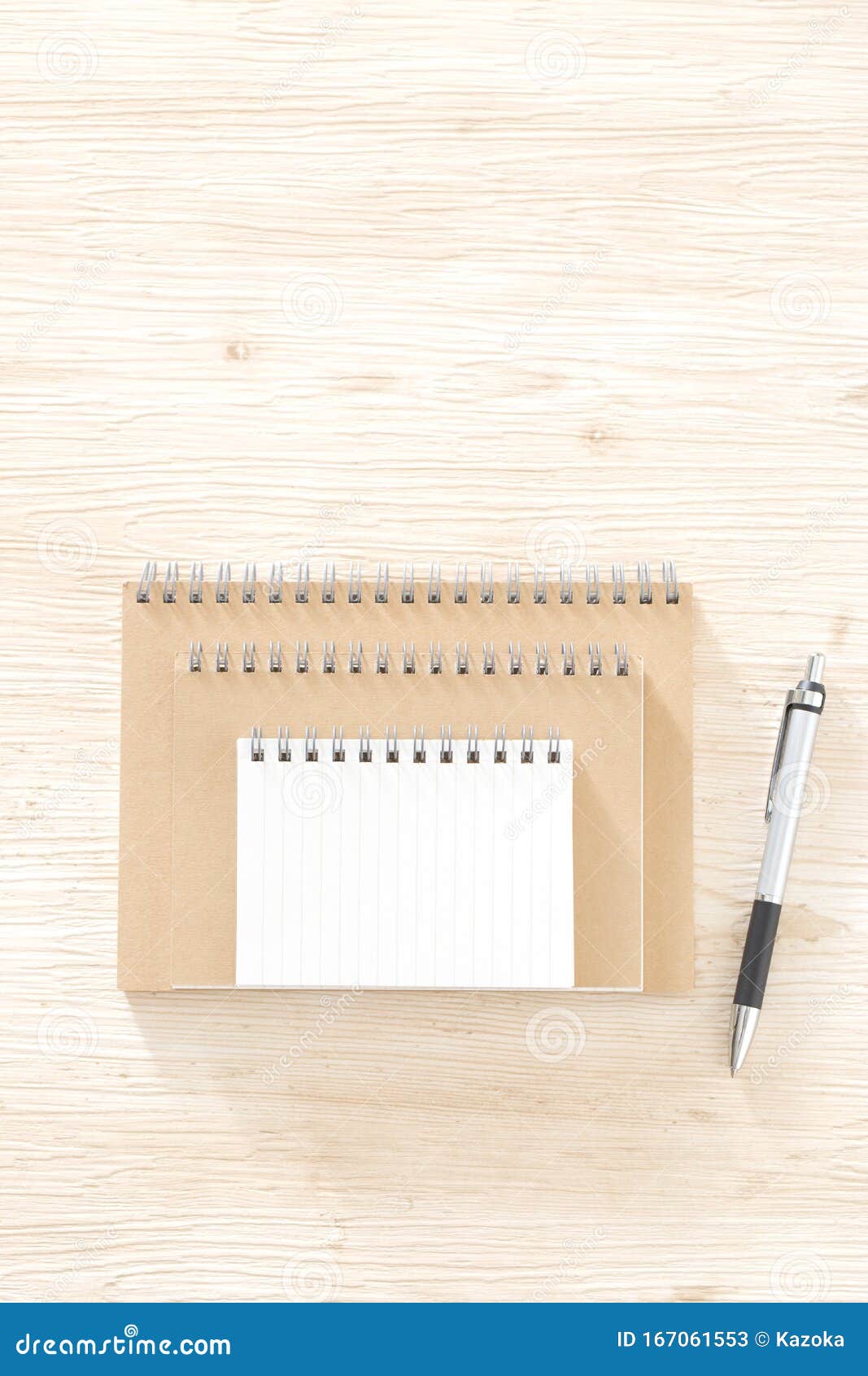 Note Board and Memo Paper Message Board Stock Image - Image of notepad ...