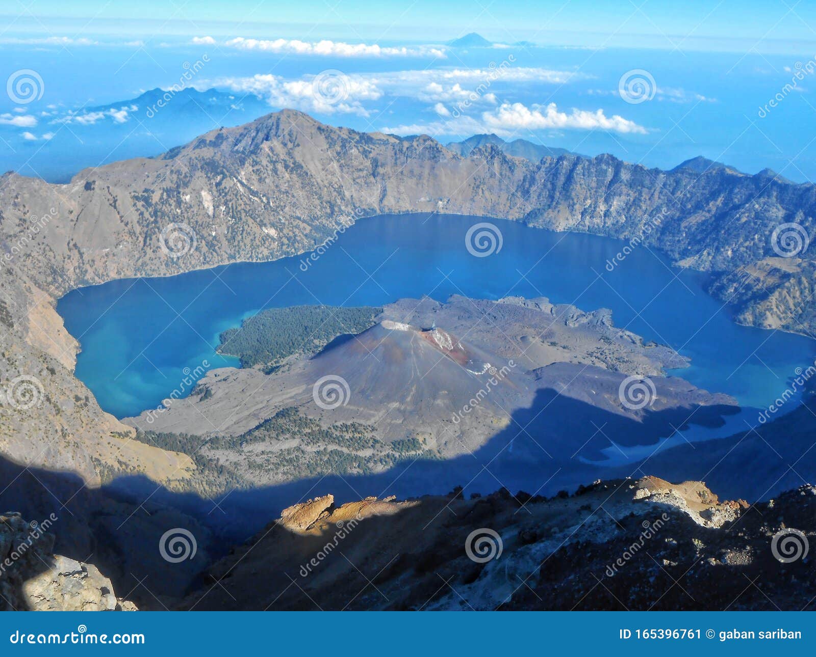 Rinjani view stock image. Image of rinjani, mount, summit - 165396761