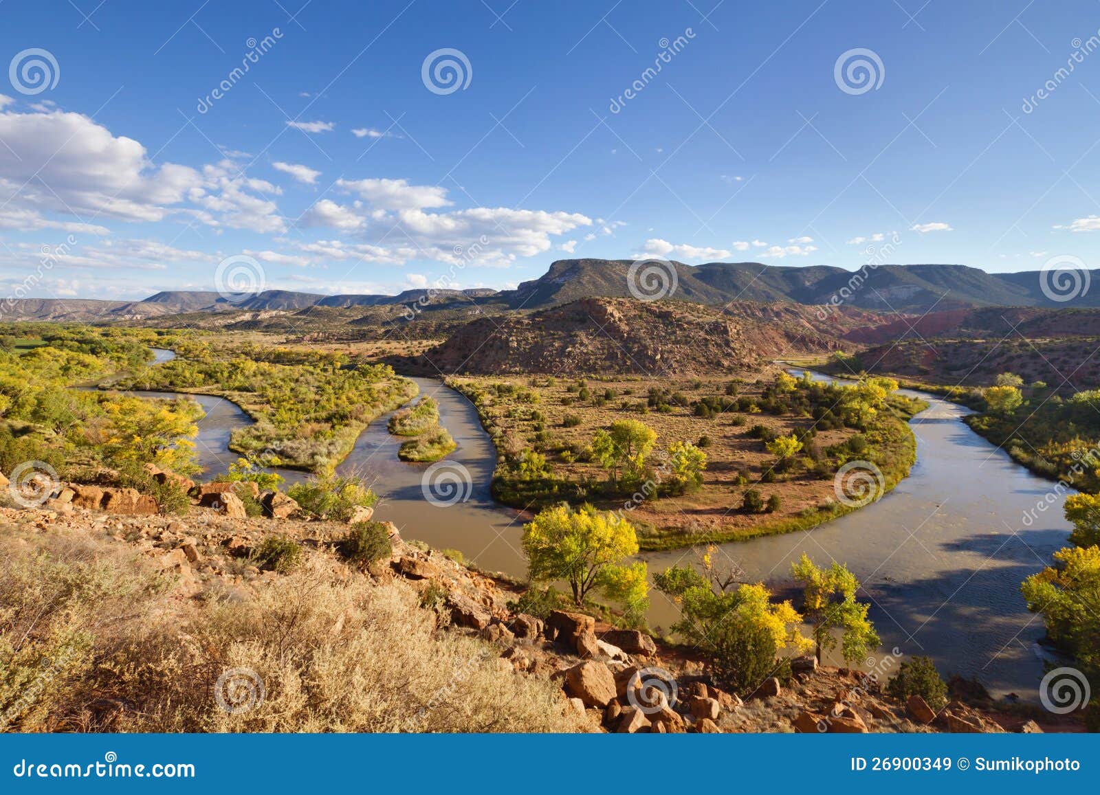 Rio Chama River in Autumn stock image. Image of bend - 26900349