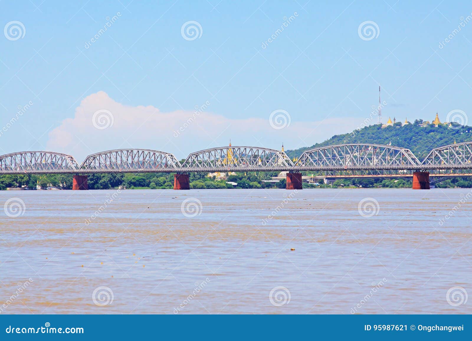 Rio De Ava Bridge Cross the Irrawaddy, Sagaing, Myanmar Imagem de Stock ... Rio De Ava Bridge Cross the Irrawaddy, Sagaing, Myanmar Imagem de Stock ...
