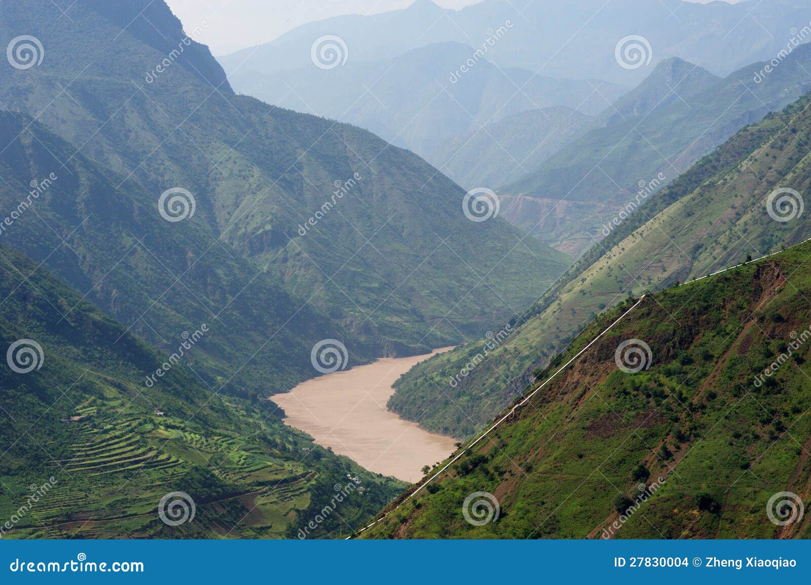 Rio de Yangtse foto de stock. Imagem de turismo, turista - 27830004