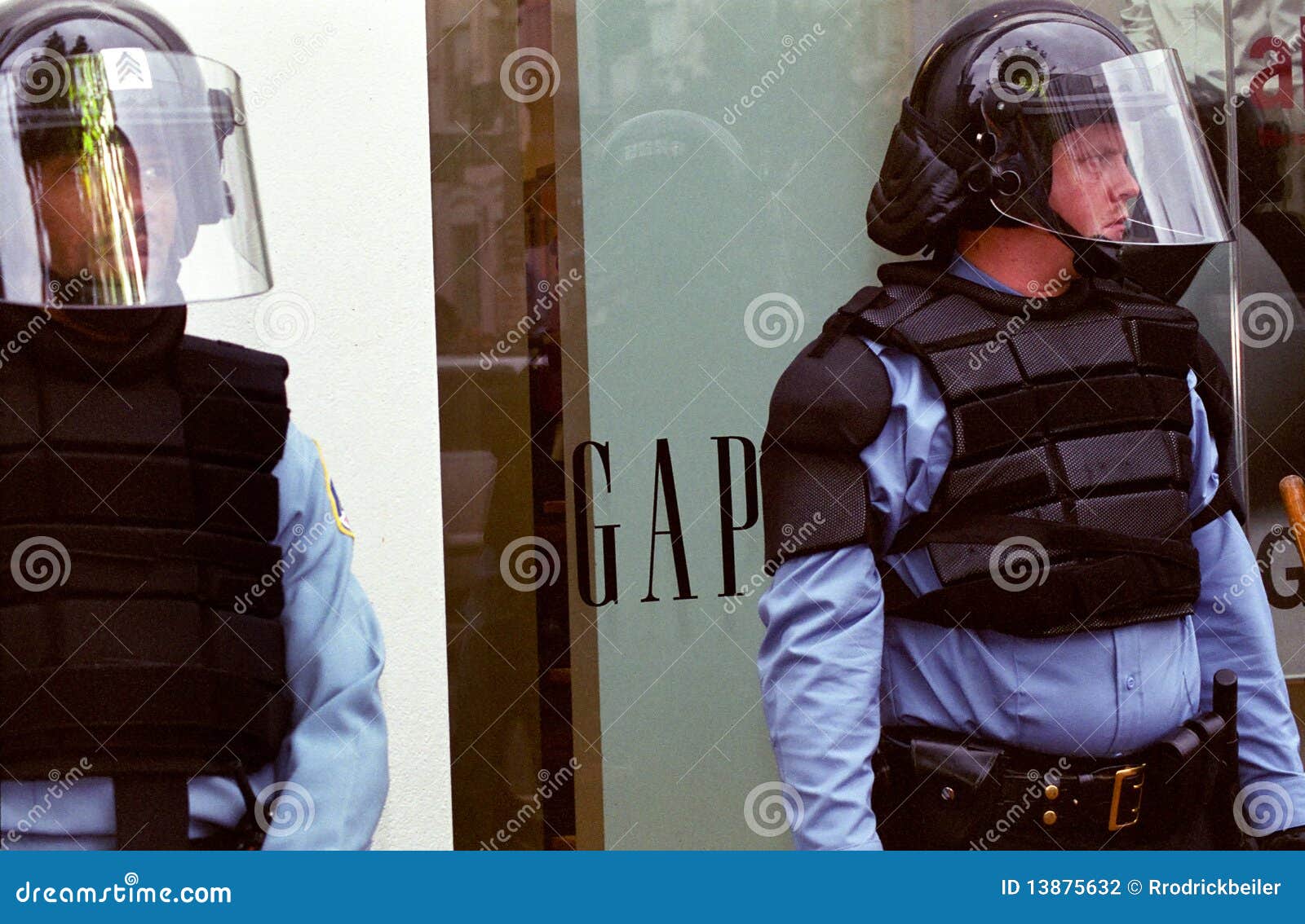 Riot Police editorial photography. Image of officer, male - 13875632