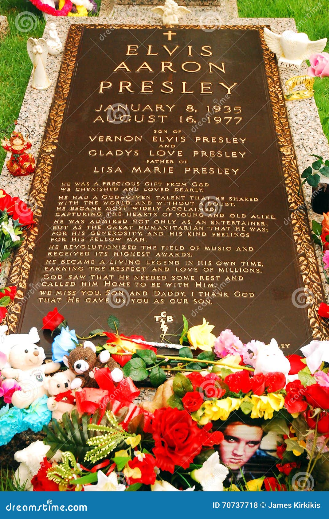 The Grave Of Elvis Presley`s Mother Editorial Image | CartoonDealer.com ...