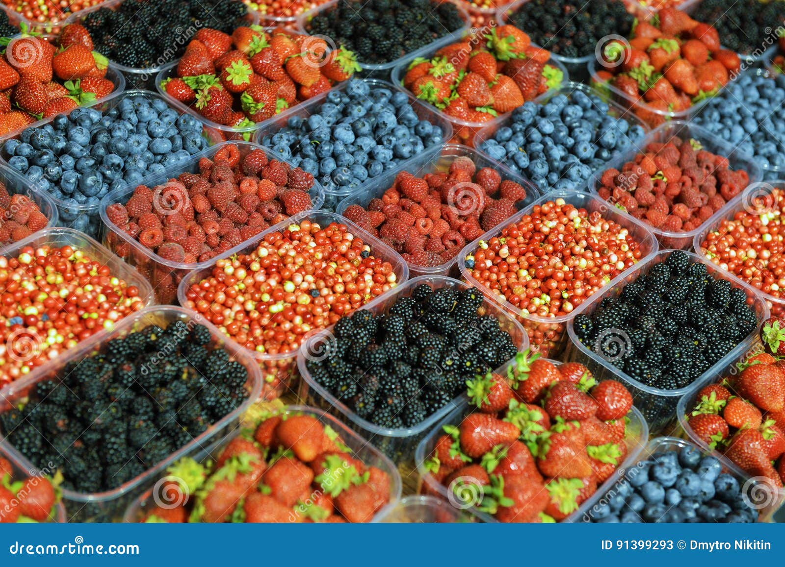 Ripe Berries in a Plastic Container Stock Image - Image of organic ...