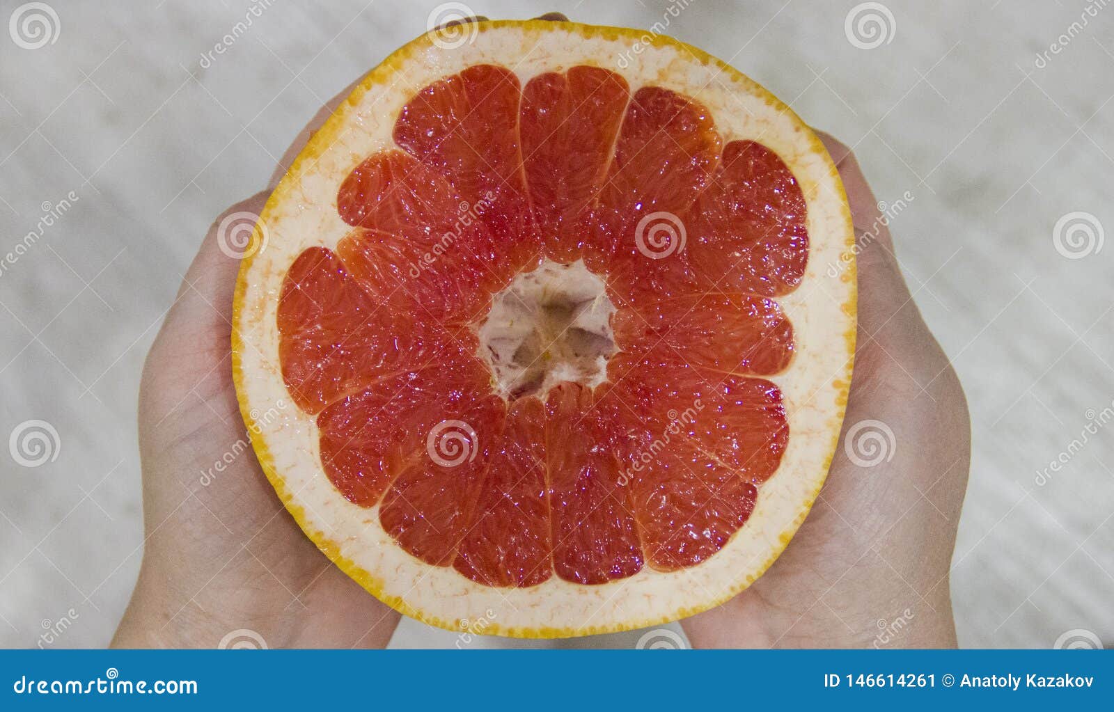 The ripe cut grapefruit stock image. Image of ingredient - 146614261