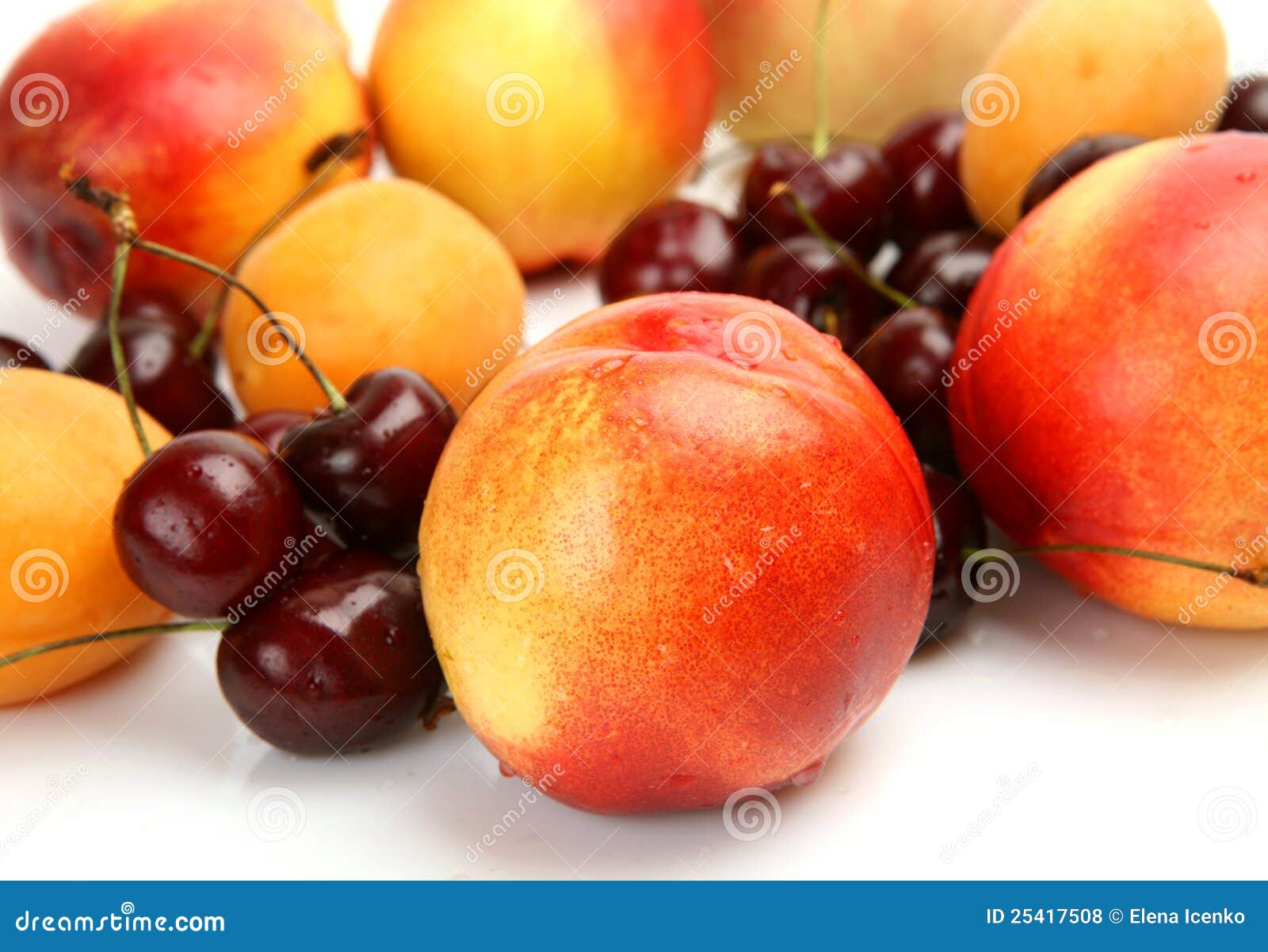 Ripe fruit stock photo. Image of fruit, vegetarian, beauty - 25417508