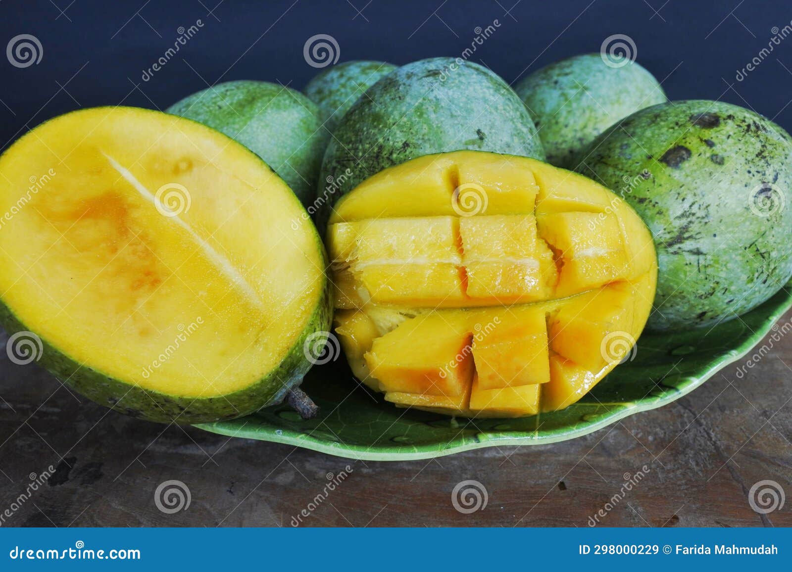 Ripe honey mango stock image. Image of honey, dessert - 298000229