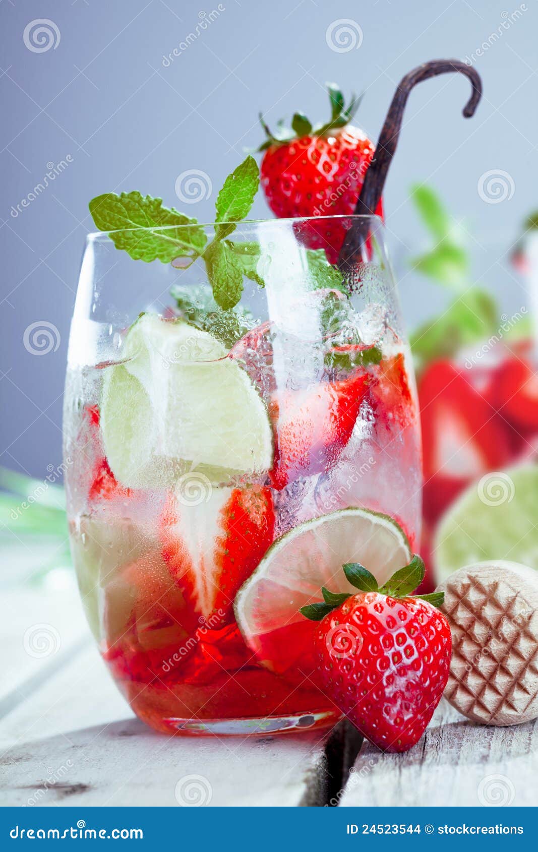 Ripe Red Strawberry Cocktail Stock Photo - Image of lemon, refreshing ...