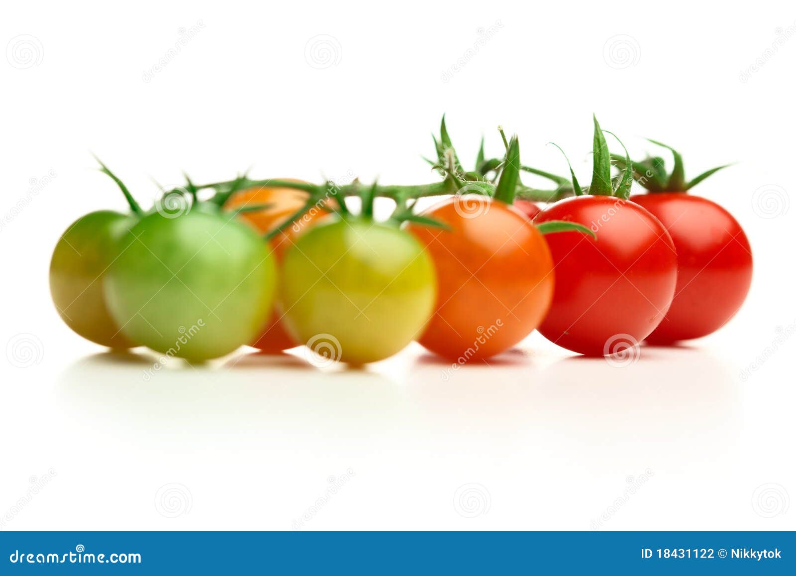 Ripe and Unripe Cherry Tomatoes Stock Photo - Image of closeup, food ...