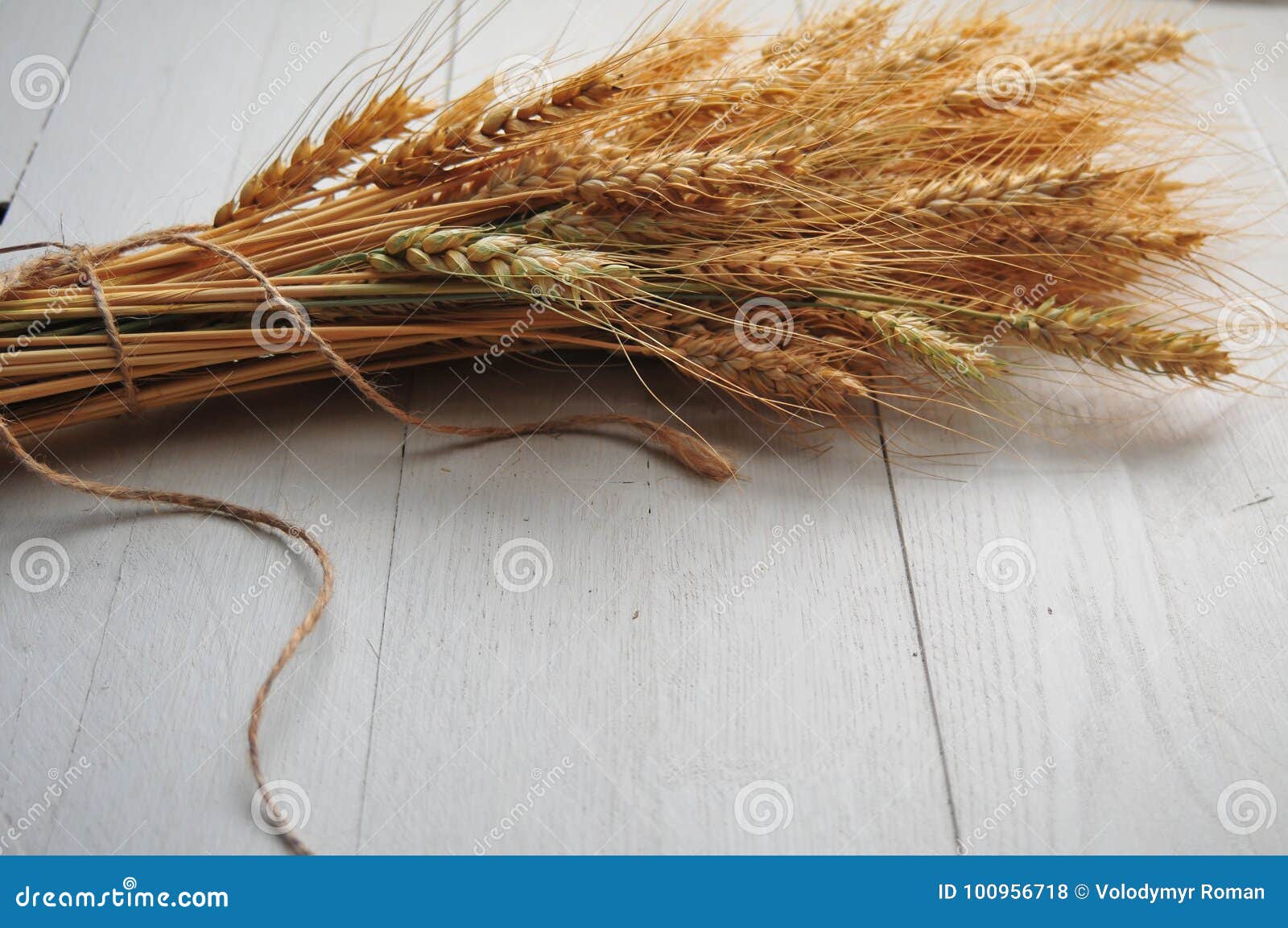 Ripe Wheat Bran on the Table Stock Photo - Image of nature, corn: 100956718