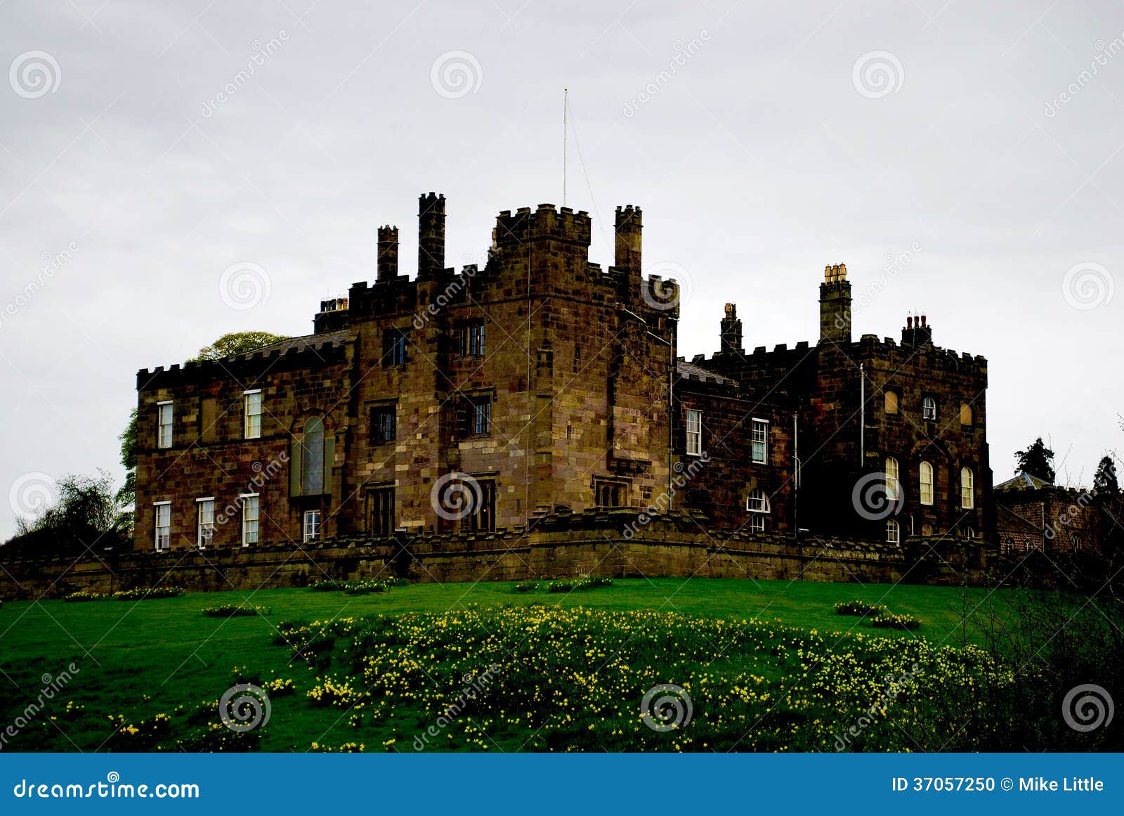 Ripley Castle stock photo. Image of listed, england, castlegrade - 37057250