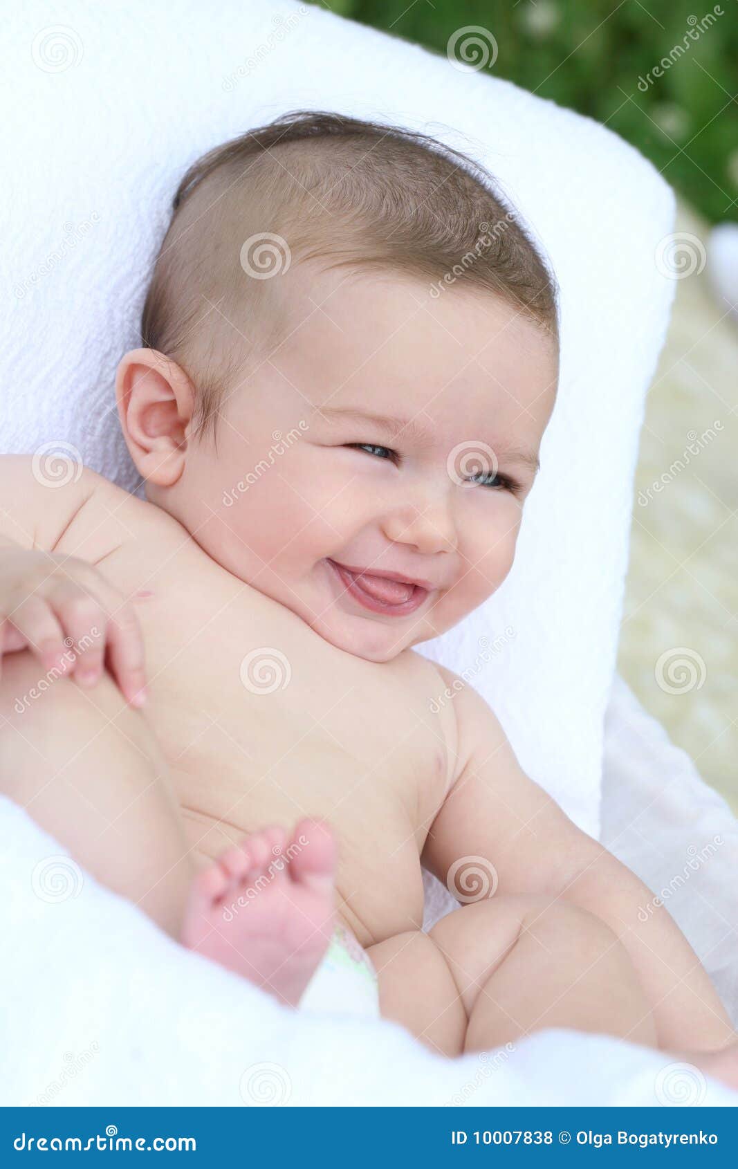Rire d'enfant de bébé photo stock. Image du joyeux, childcare - 10007838