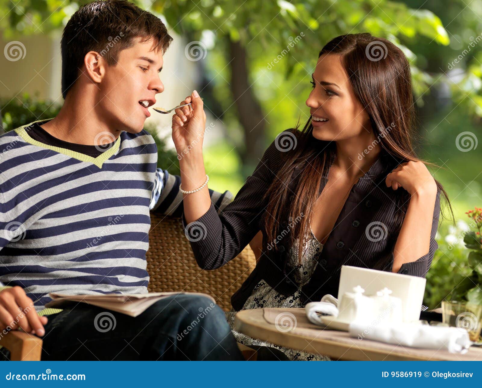 Risa y amor imagen de archivo. Imagen de amante, alegre - 9586919