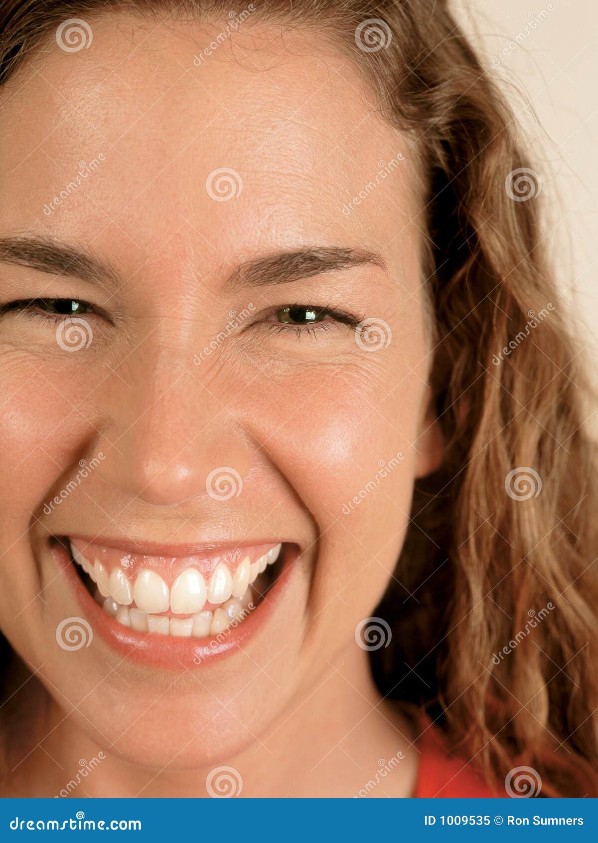 Risata degli occhi verdi immagine stock. Immagine di risata - 1009535