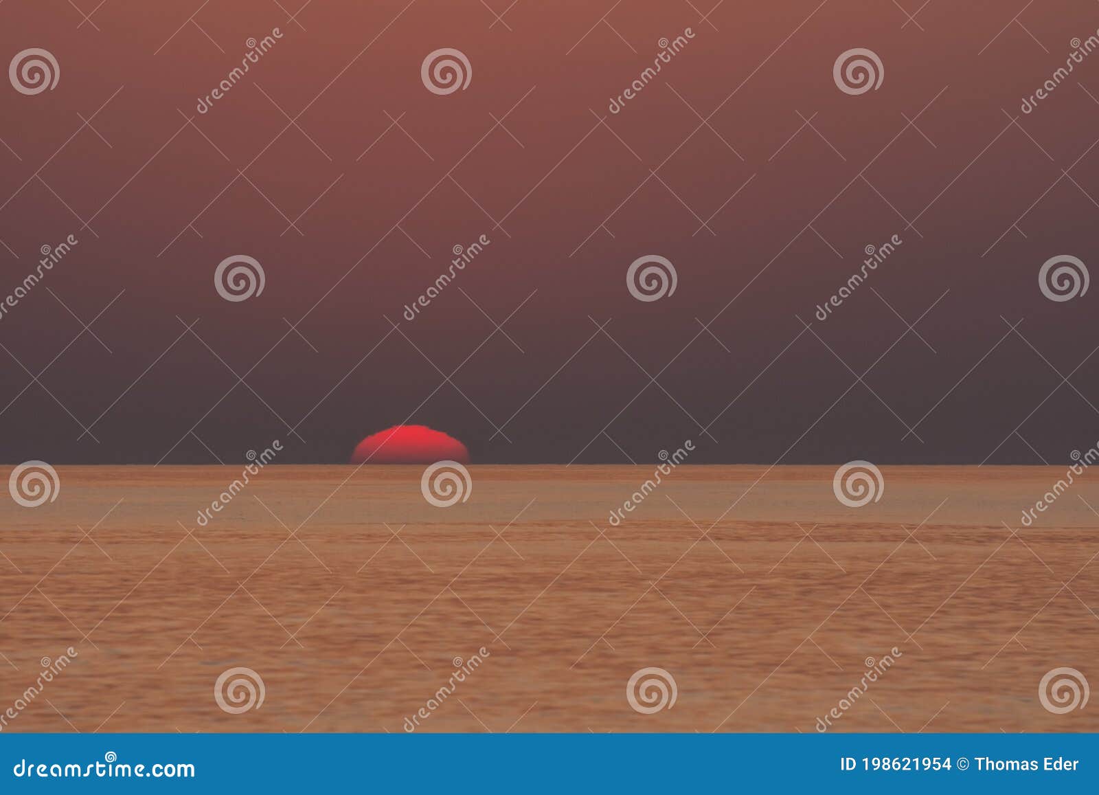 Rising Red Sun at the Horizon on the Sea Stock Photo - Image of ...