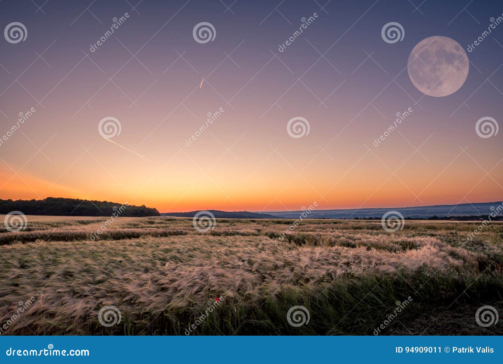 The Rising Sun and the Setting Moon. Stock Image - Image of park ...