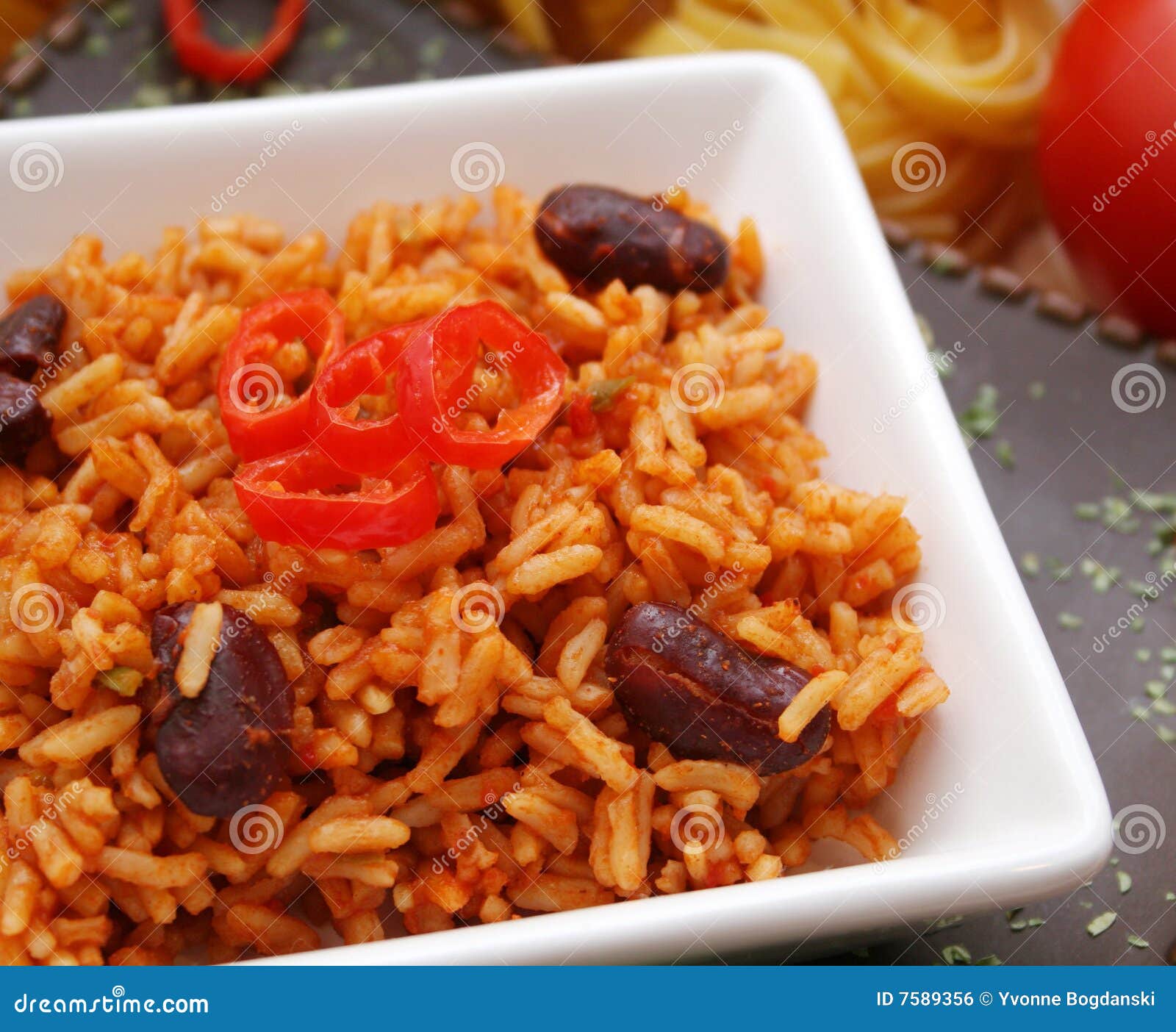 Riso messicano fotografia stock. Immagine di basilico - 7589356