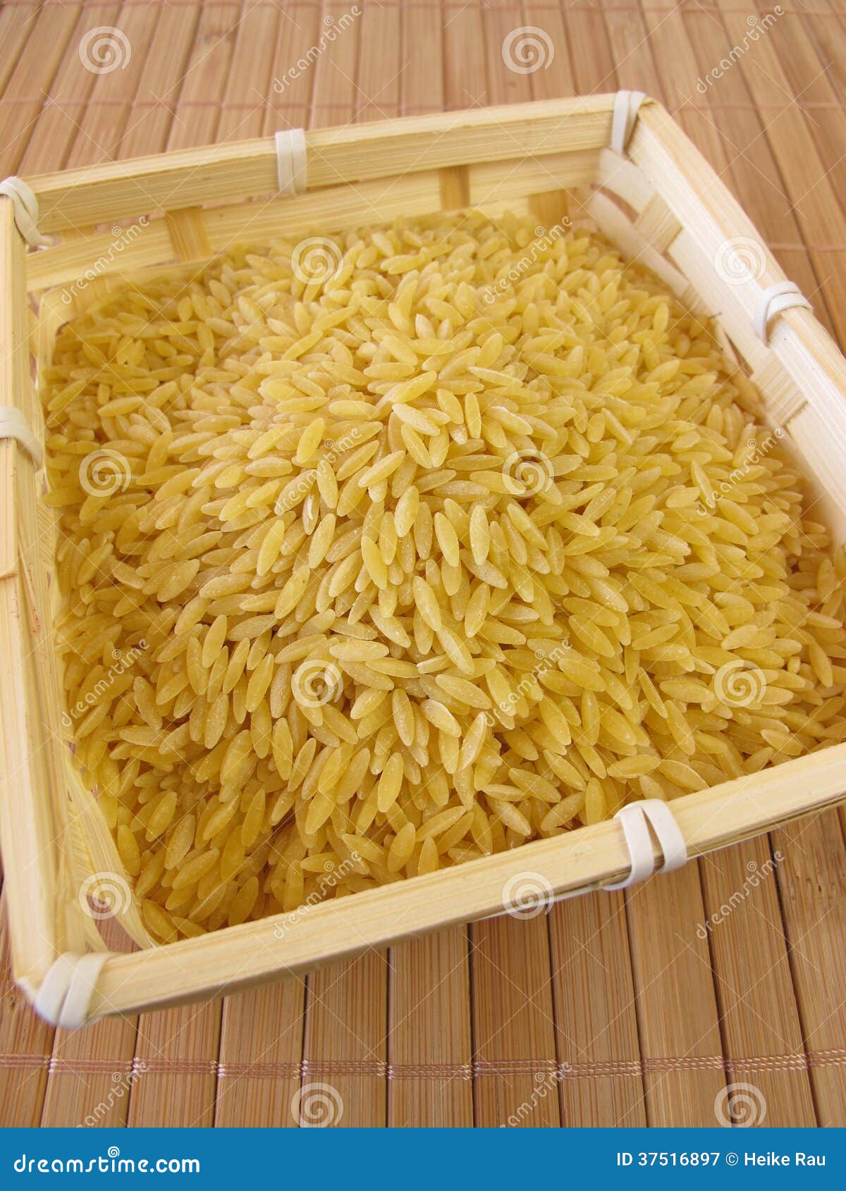 Risoni in basket stock image. Image of wheat, risoni - 37516897