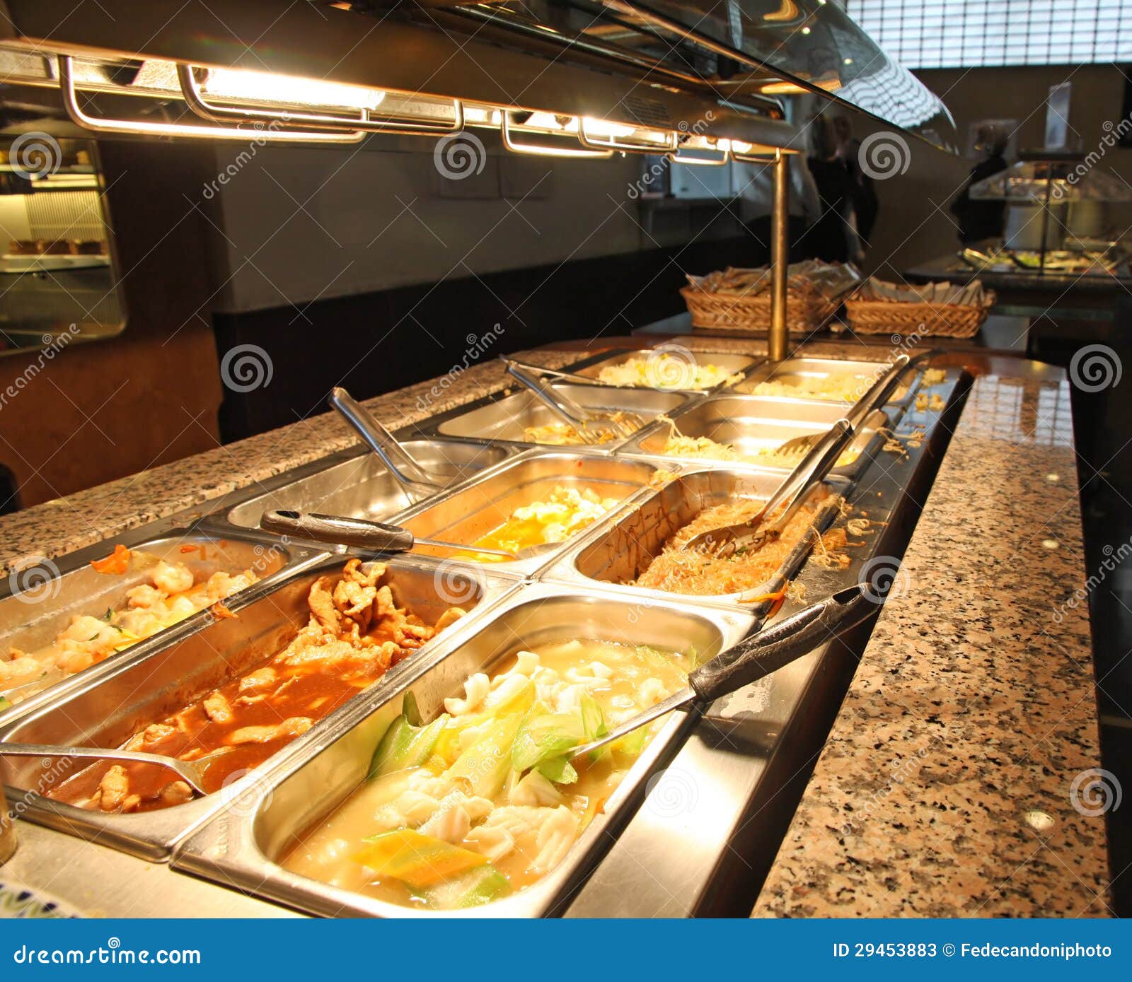 Ristorante Con I Piatti Caldi E Freddi Da Scegliere Immagine Stock ...