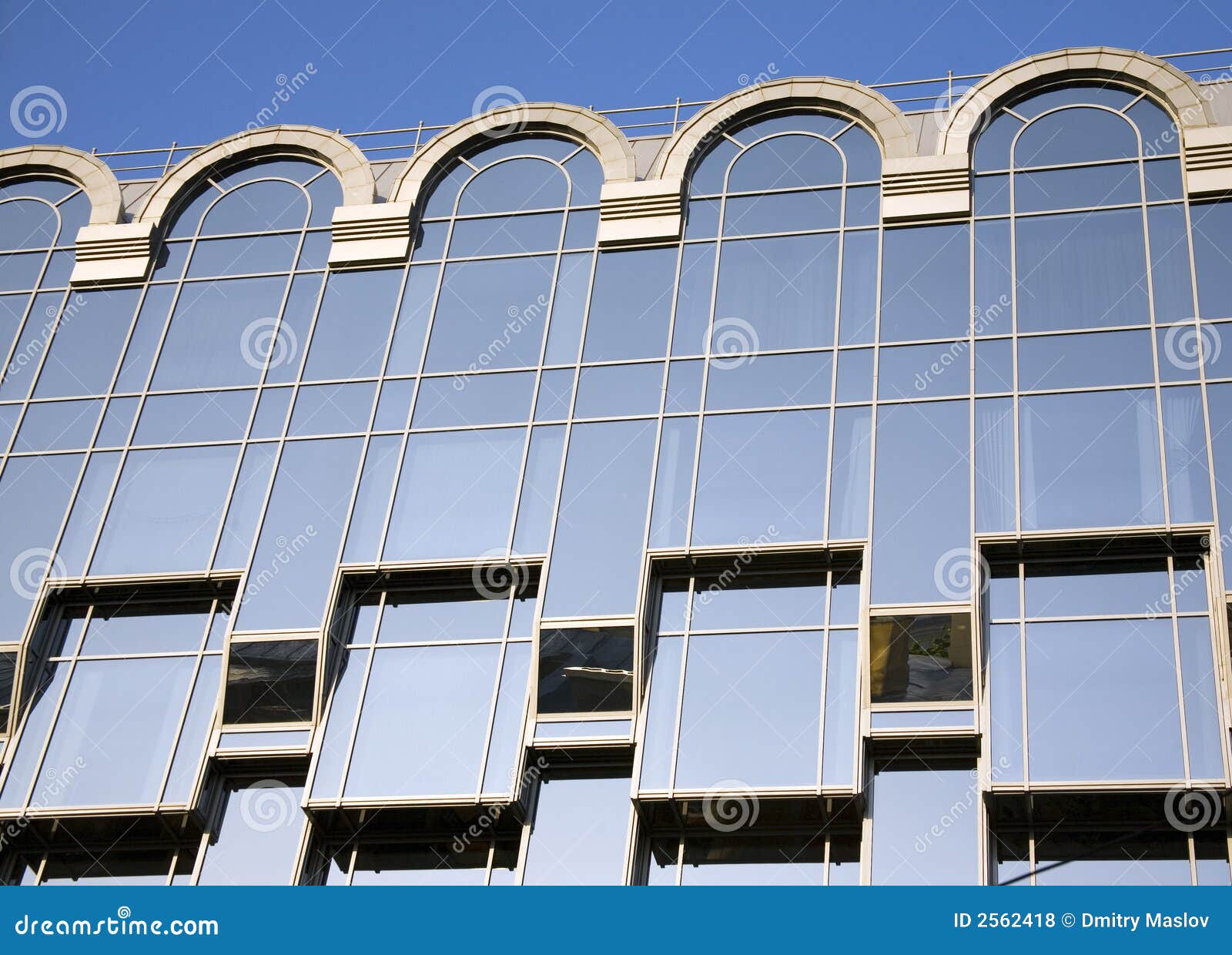 Ritmo arquitectónico foto de archivo. Imagen de exterior - 2562418