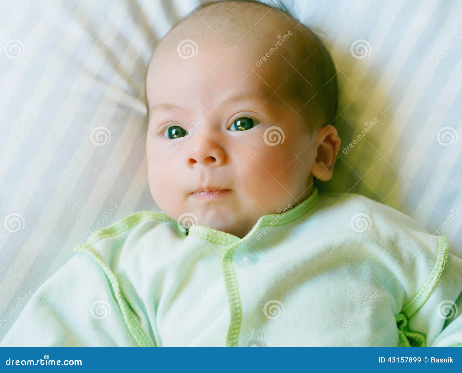 Ritratto Del Bambino Caucasico Immagine Stock - Immagine di persona ...