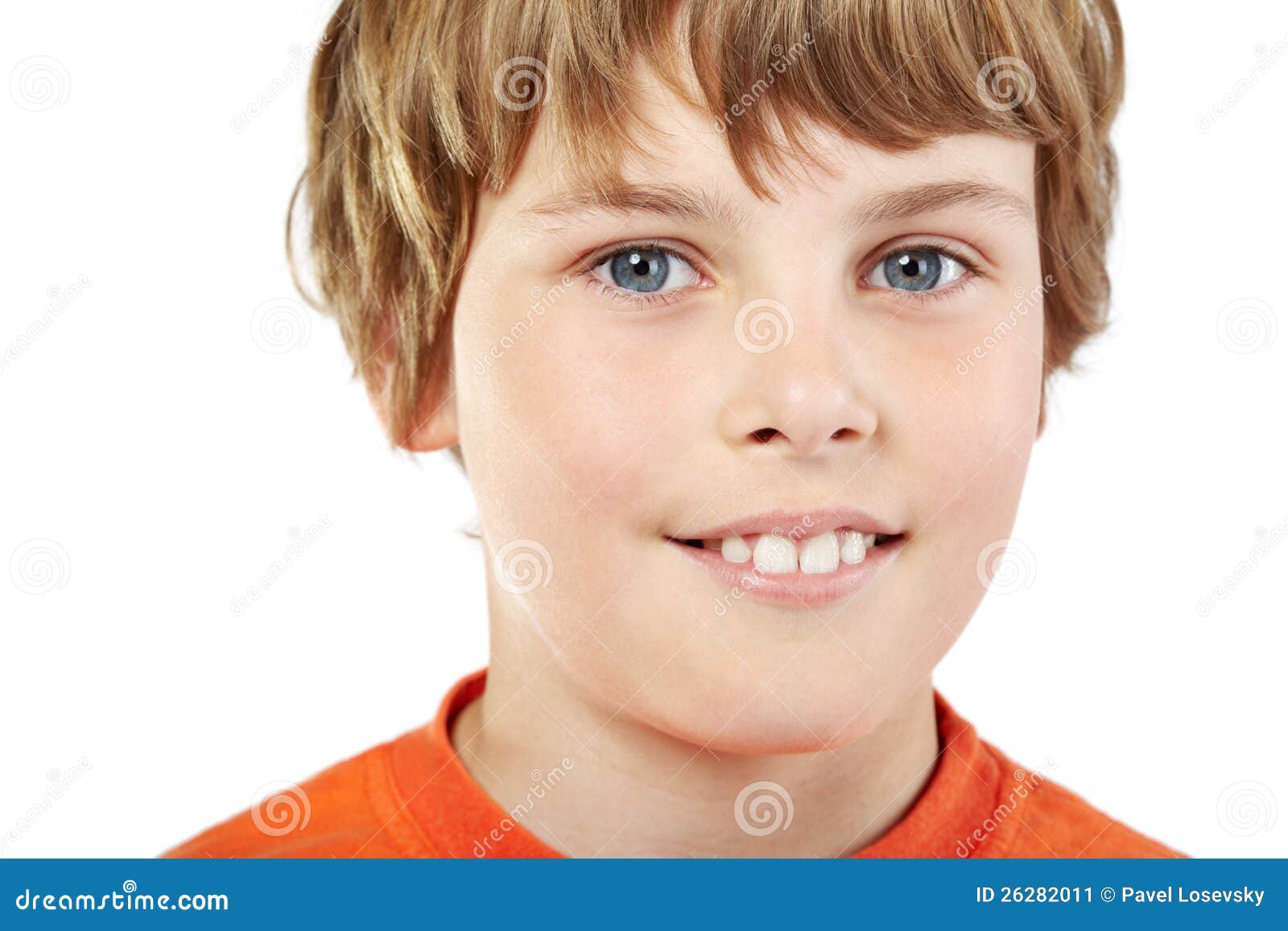 Ritratto Del Primo Piano Del Ragazzo Sorridente Immagine Stock ...