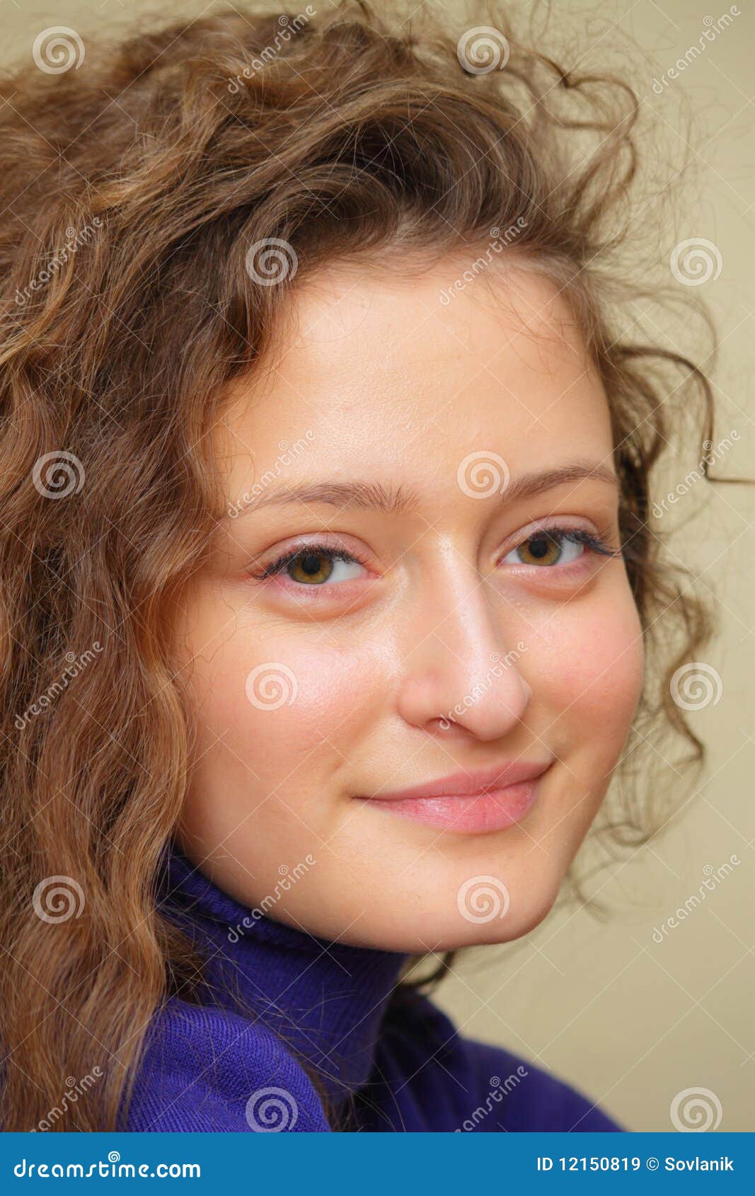 Ritratto della ragazza immagine stock. Immagine di naso - 12150819