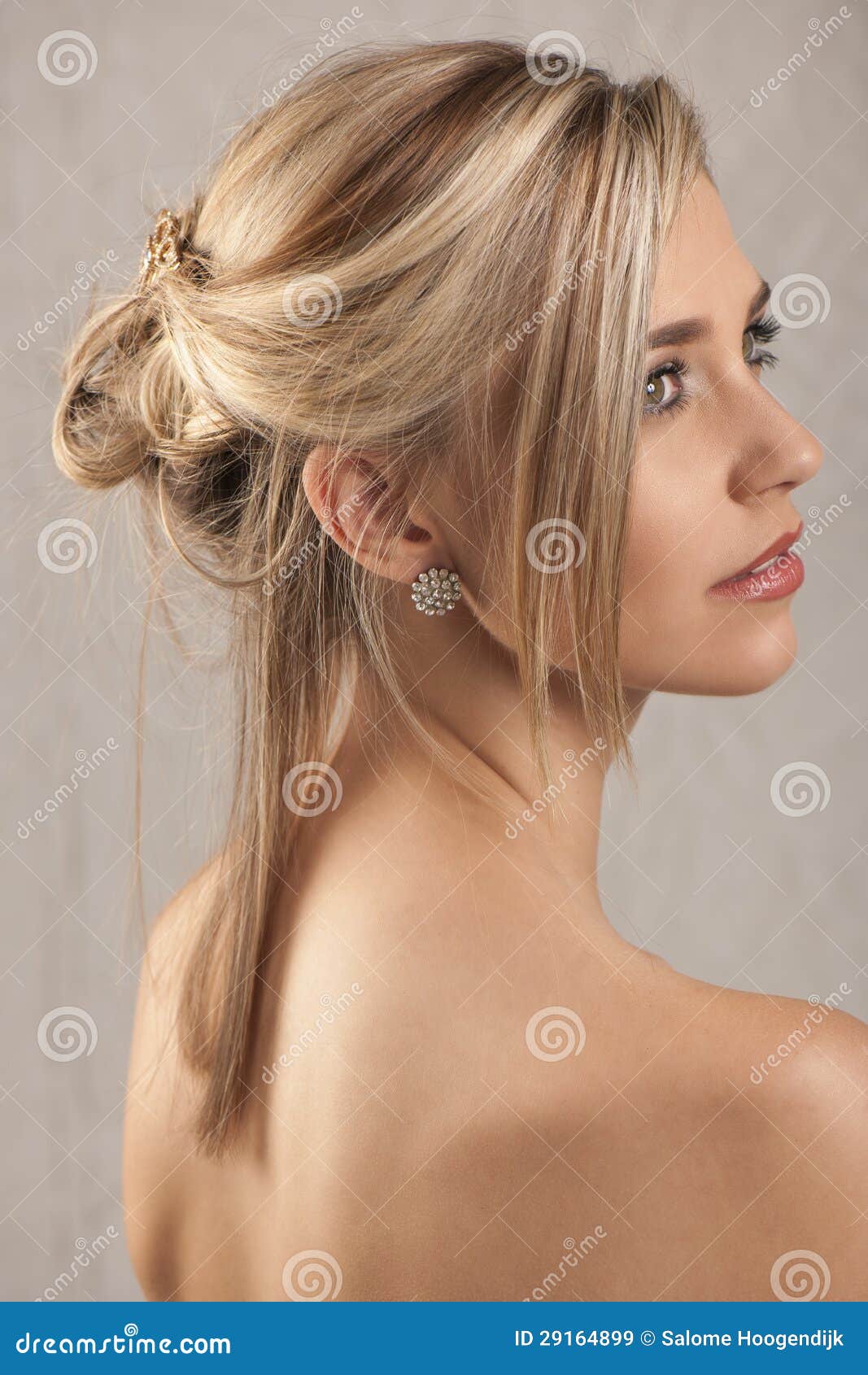 Ritratto Di Bella Donna Bionda Immagine Stock - Immagine di corpo ...