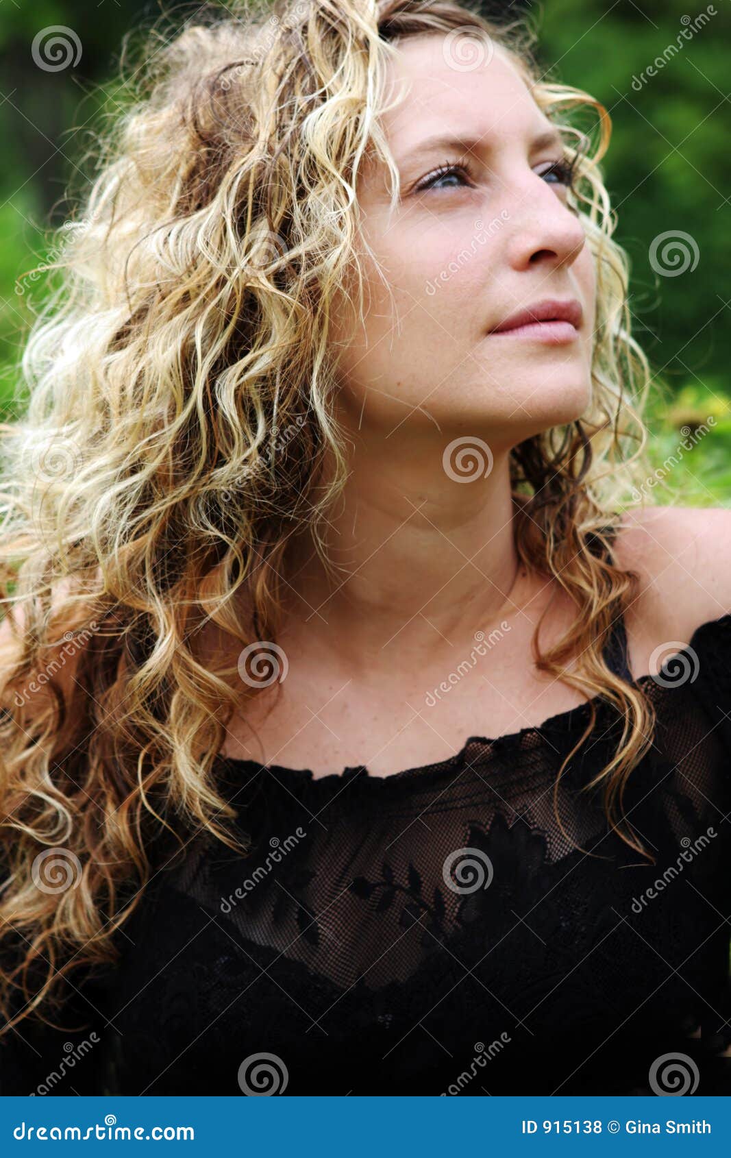 Ritratto Di Bella Donna Bionda Fotografia Stock - Immagine di modo ...