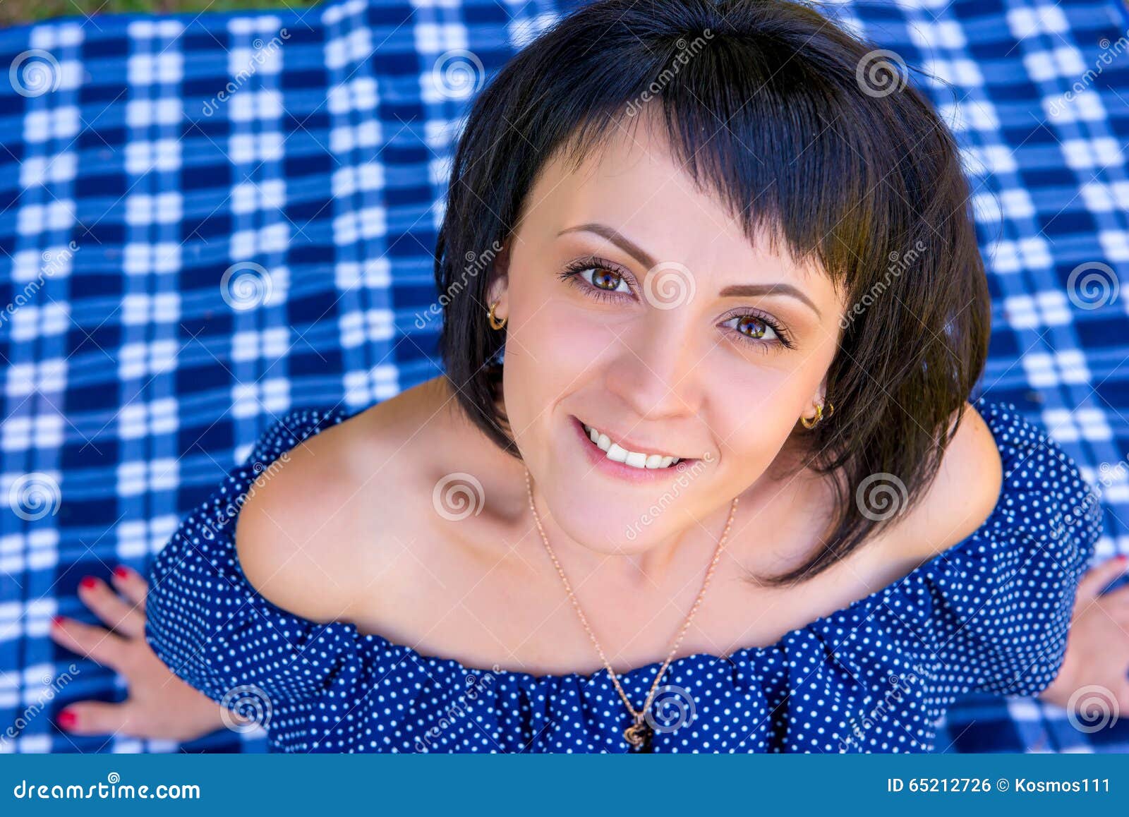 Ritratto Di Una Ragazza 25 Anni Fotografia Stock - Immagine di ...