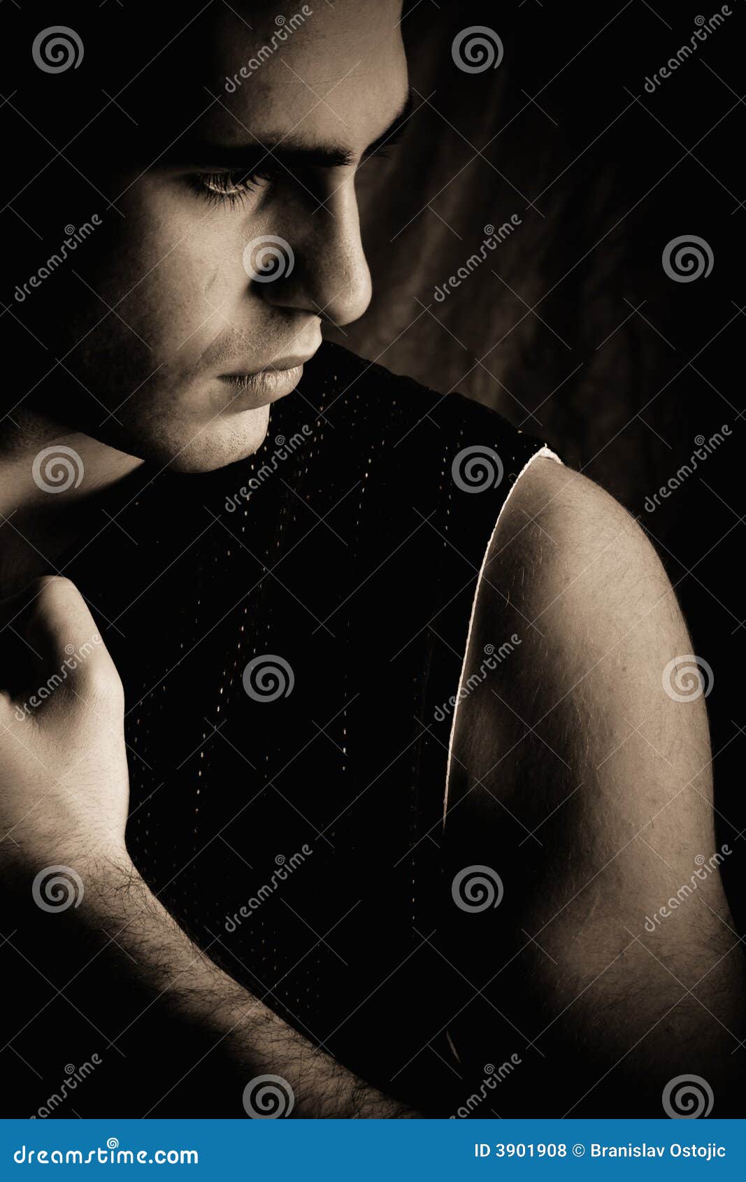 Ritratto Scuro Fotografia Stock Immagine Di Uomo Caucasico 3901908