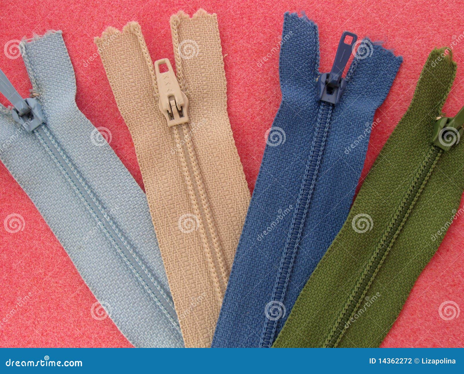 Ritssluiting stock foto. Image of open, tand, afzonderlijk - 14362272