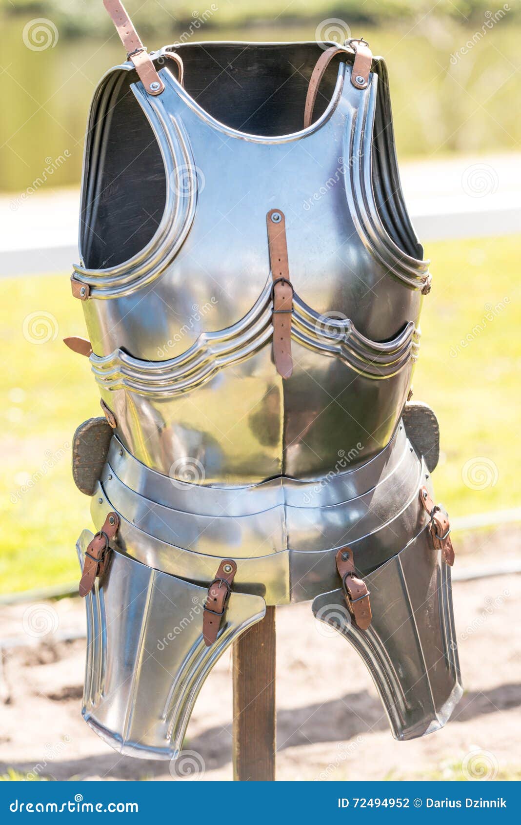 Ritter Armor stockfoto. Bild von militärisch, ausrüstung - 72494952