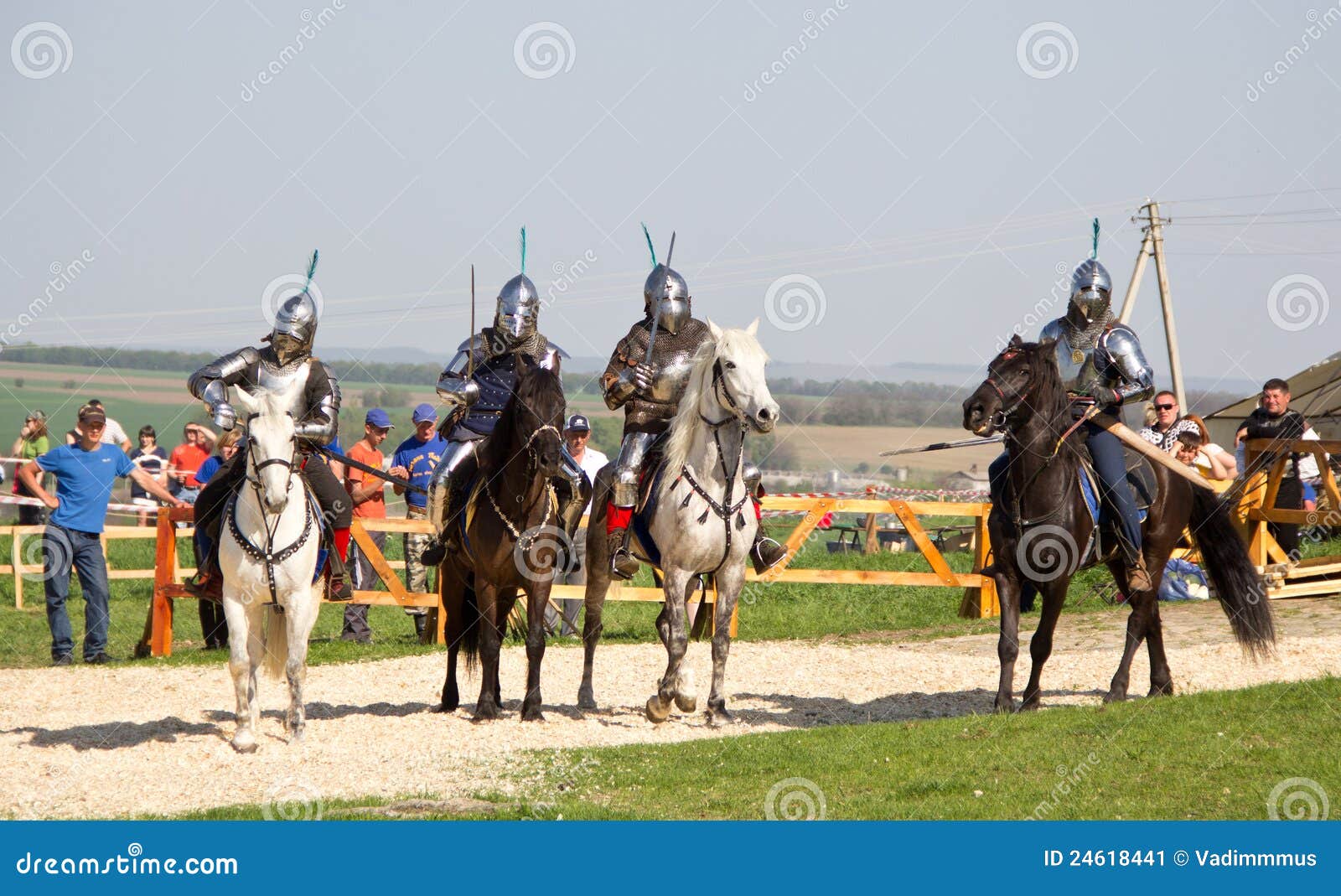 Ritterkampf redaktionelles foto. Bild von arme, mittelalterlich - 24618441