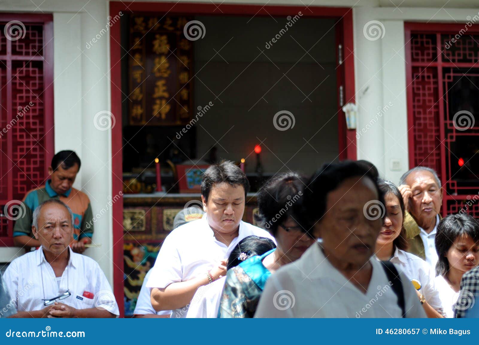Ritual de Ching Bing fotografia editorial. Imagem de anual - 46280657