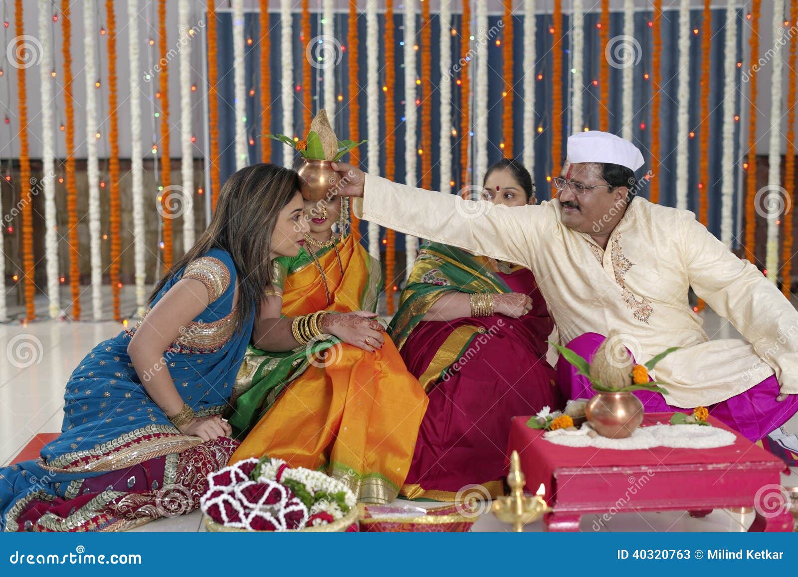 Ritual in Indian Hindu Wedding Stock Image - Image of indian, ceremony ...