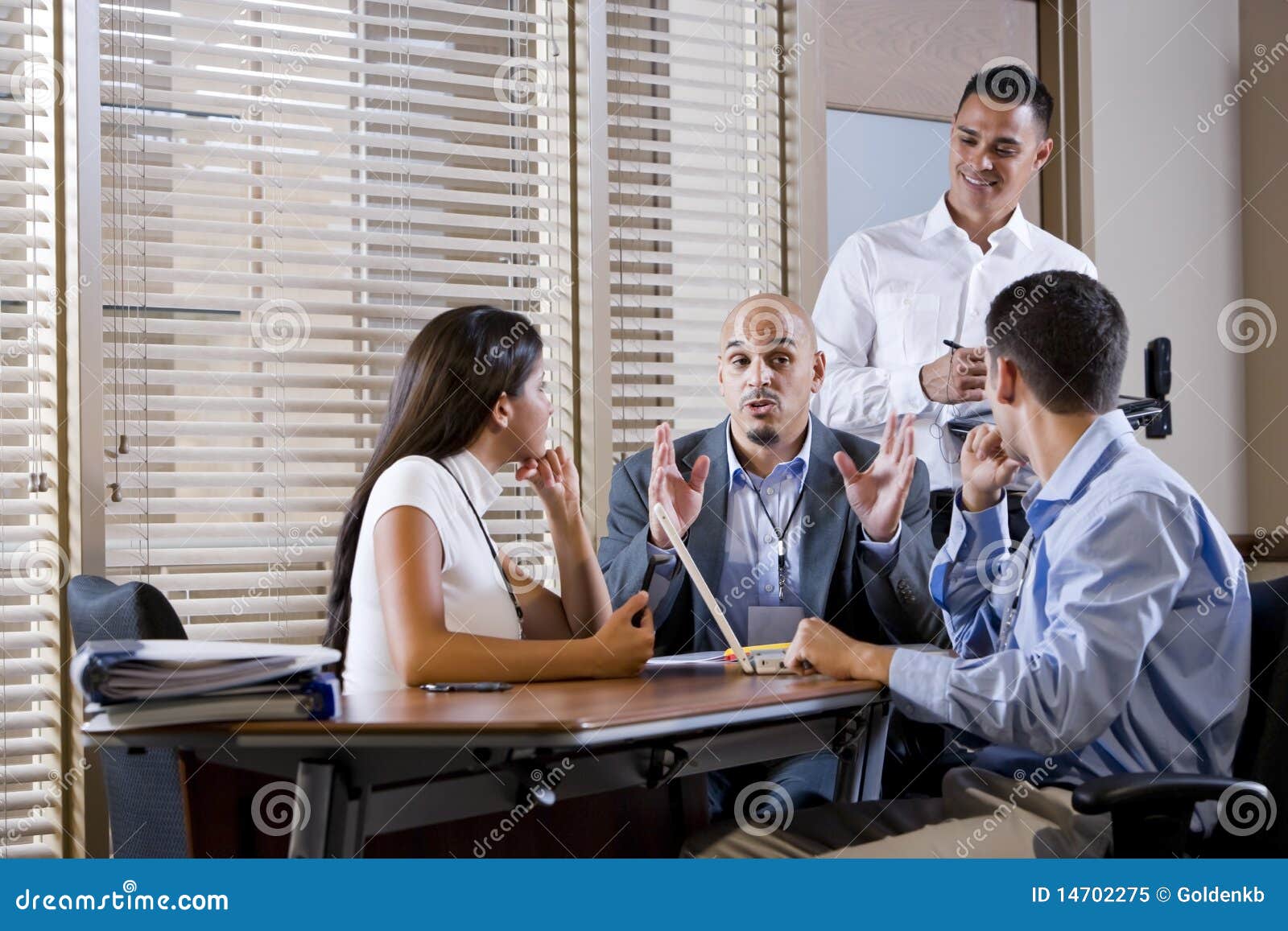 Riunione Del Gestore Con Di Impiegato, Dirigenti Immagine Stock ...
