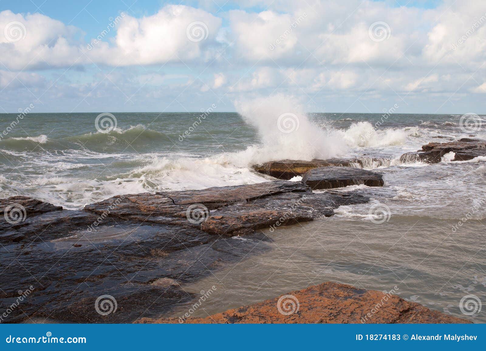 Rivage De La Mer Caspienne. Image stock - Image du froid, éclaboussure ...